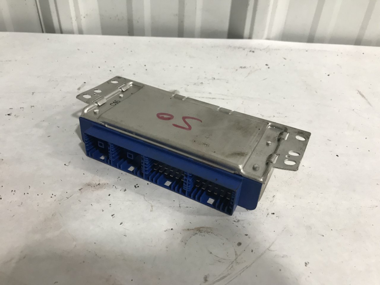 0486107013 | International DURASTAR (4400) Brake Control Module (ABS) for S