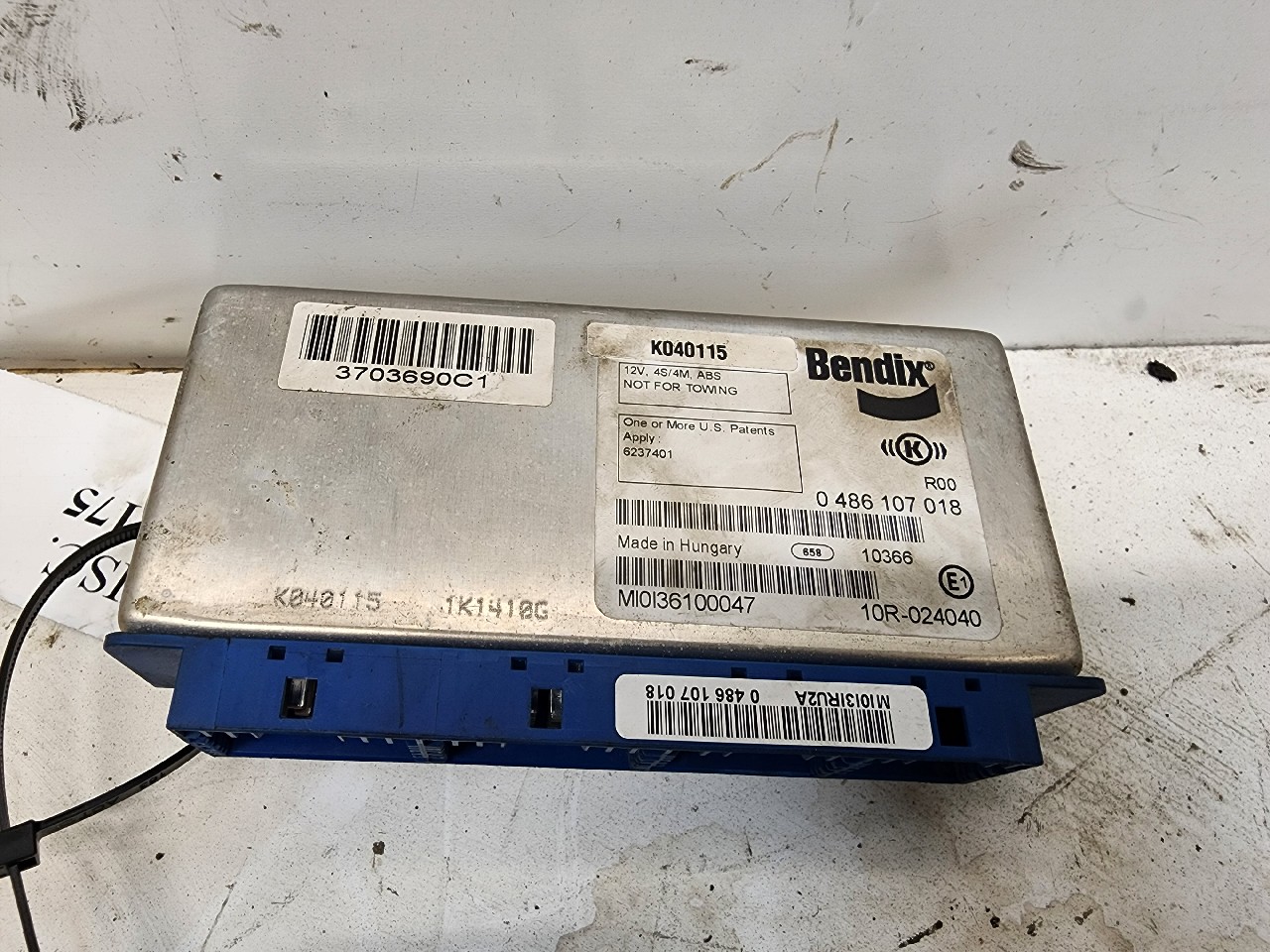 0486107018 | International DURASTAR (4400) Brake Control Module (ABS) for S