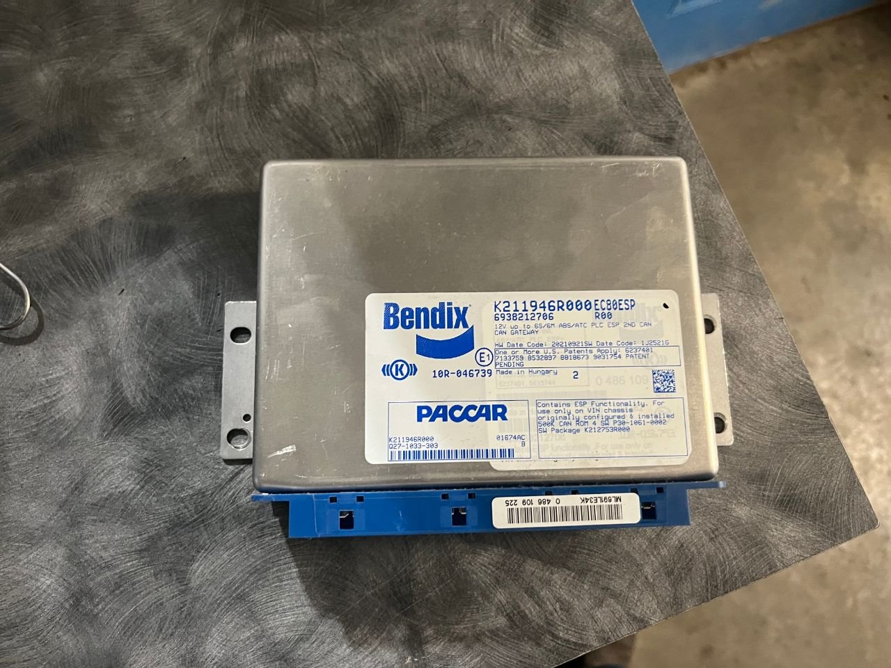 Q27-1033-303 | Kenworth T680 Brake Control Module (ABS) for Sale