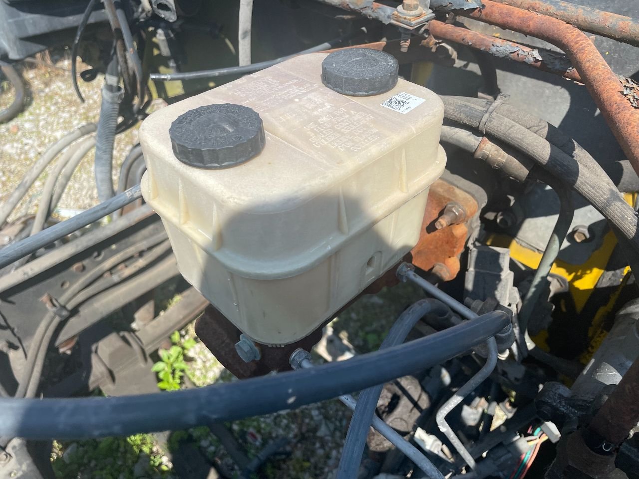 R12632 | Ford F700 Master Cylinder for Sale