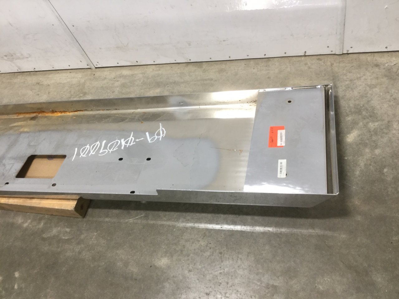 01-010000005 | Peterbilt 379 Bumper for Sale