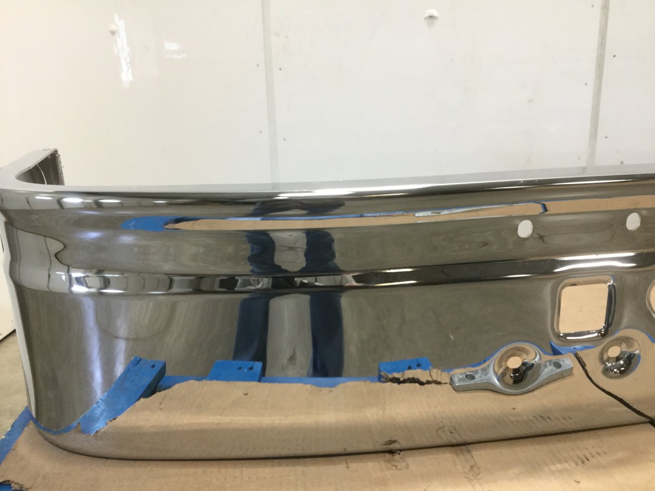 07-010101 | International 9400 Bumper for Sale