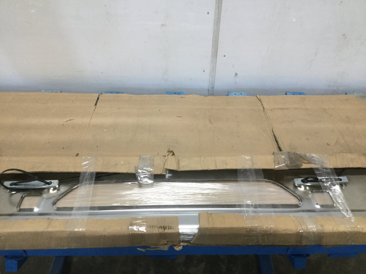 07-010101 | International 9400 Bumper for Sale