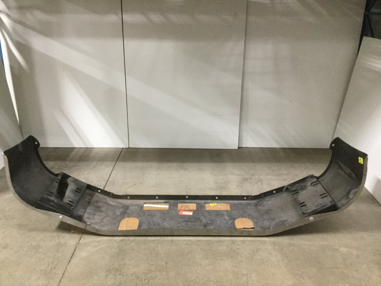 GL-2210-17 | Mack CH600 Bumper for Sale