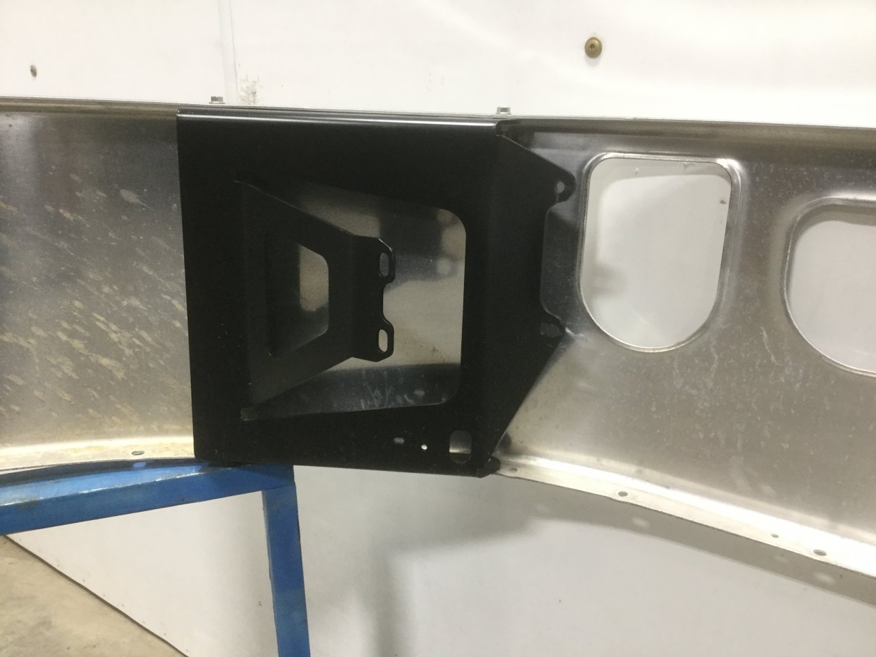 847217652818 | Mack AN (ANTHEM) Bumper for Sale