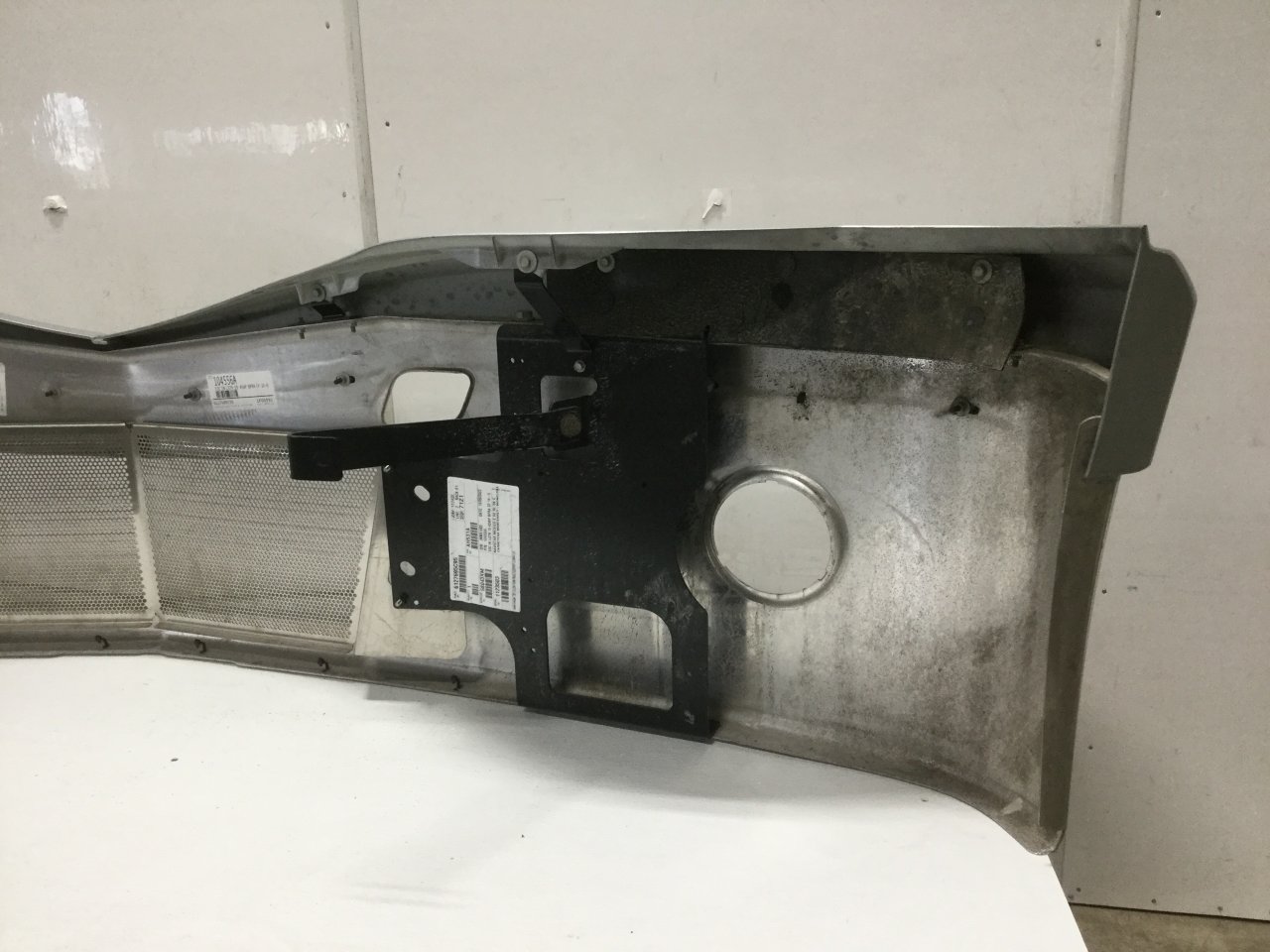 104556A | International LONESTAR Bumper for Sale