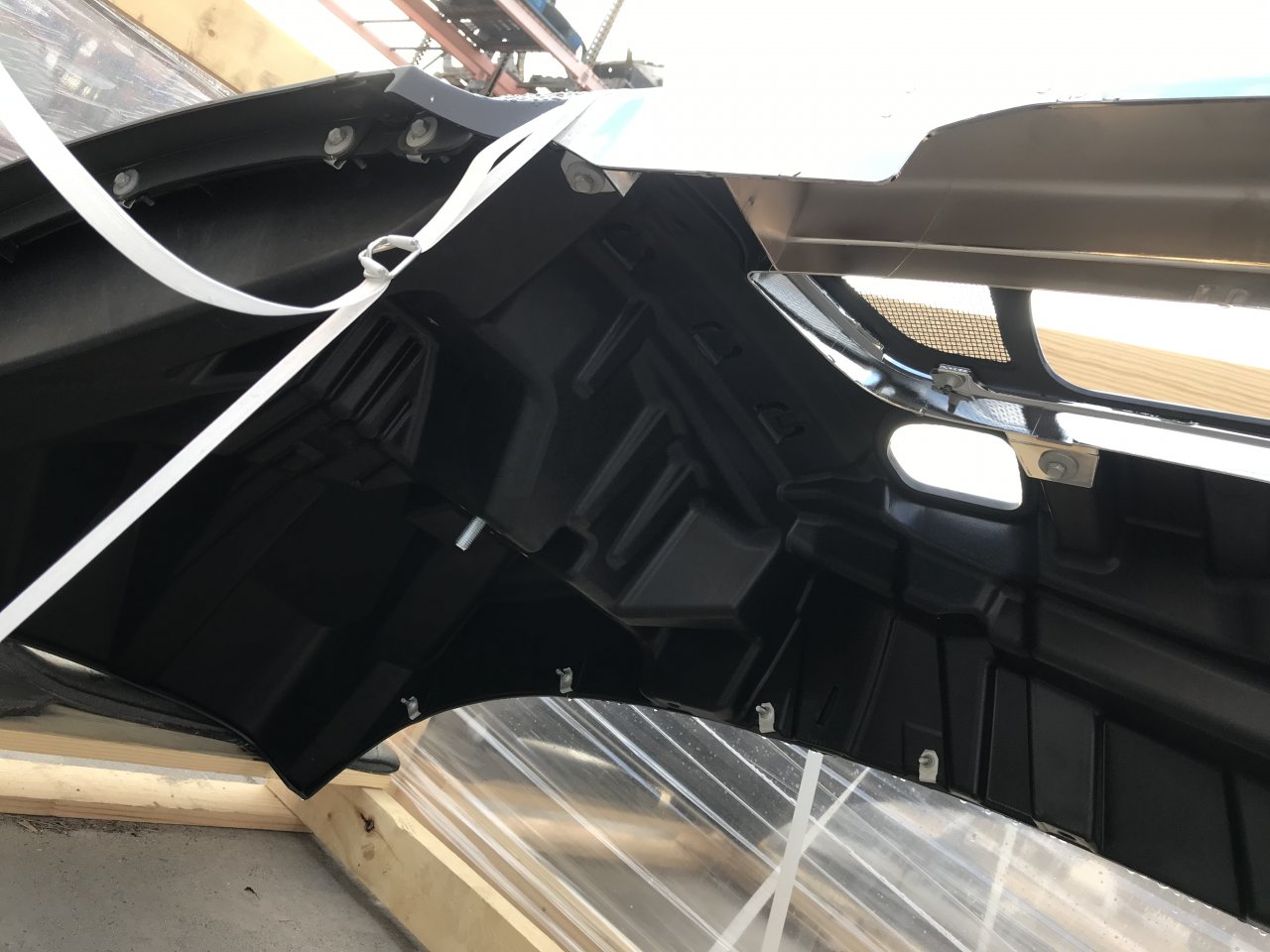 4169808C91 | International LT Bumper for Sale