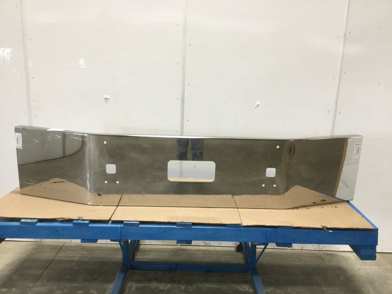 FN-0110-14 | Kenworth T880 Bumper for Sale