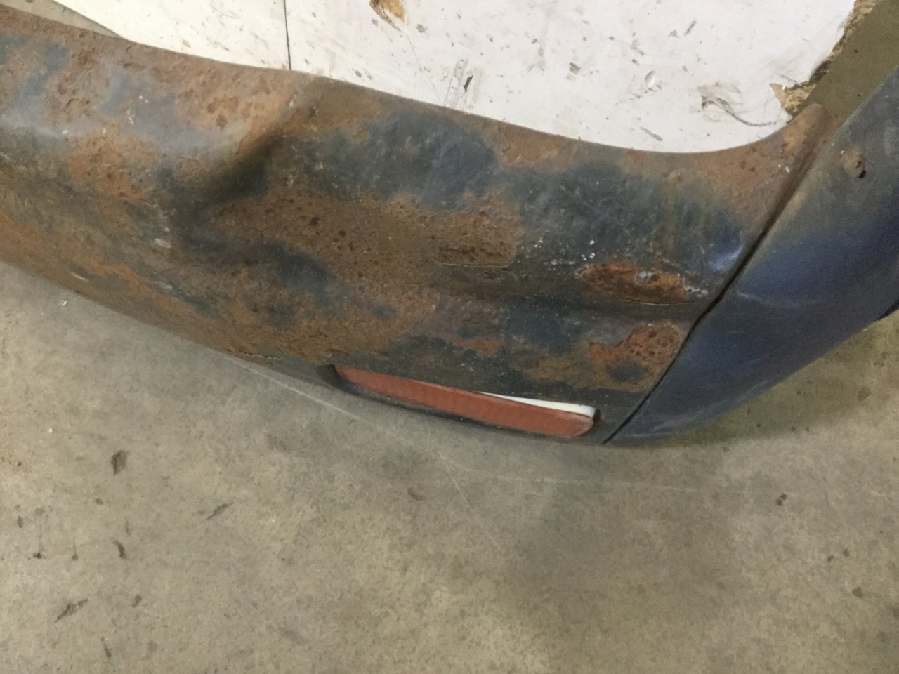 UD UD2000 Bumper for Sale