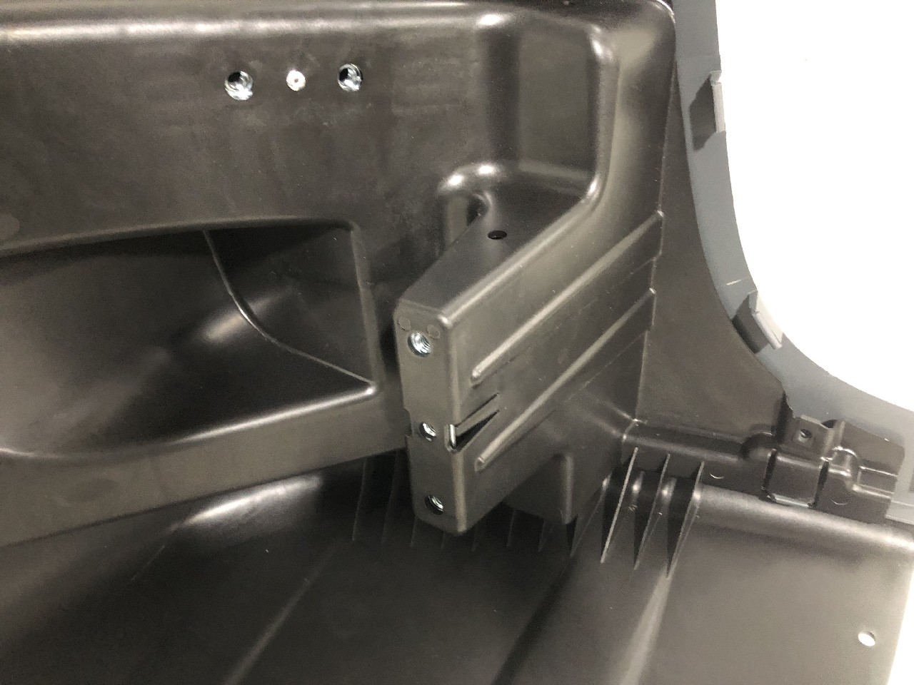 SS S-24107 | Freightliner CASCADIA Bumper End for Sale