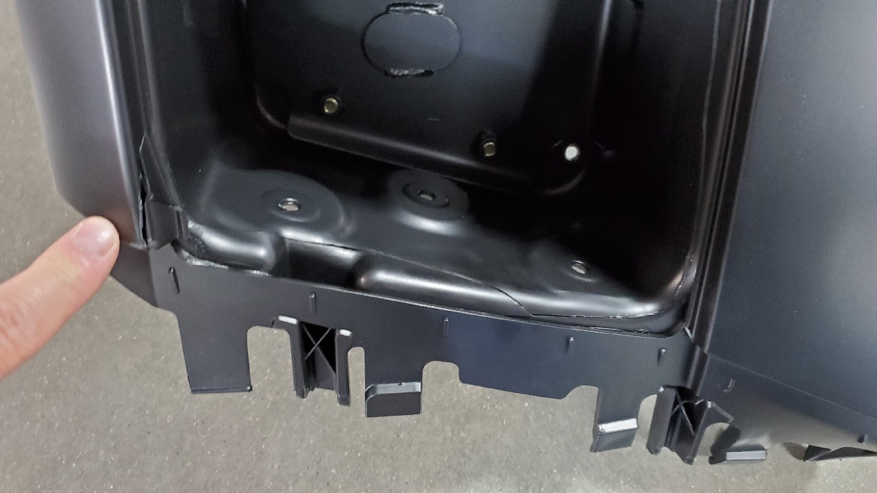 82721510 | Volvo VNL Bumper End for Sale