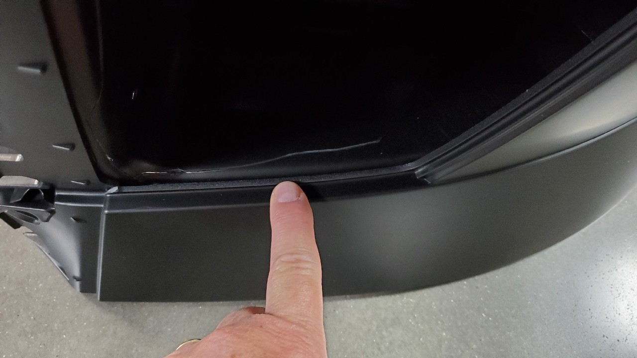 82721510 | Volvo VNL Bumper End for Sale