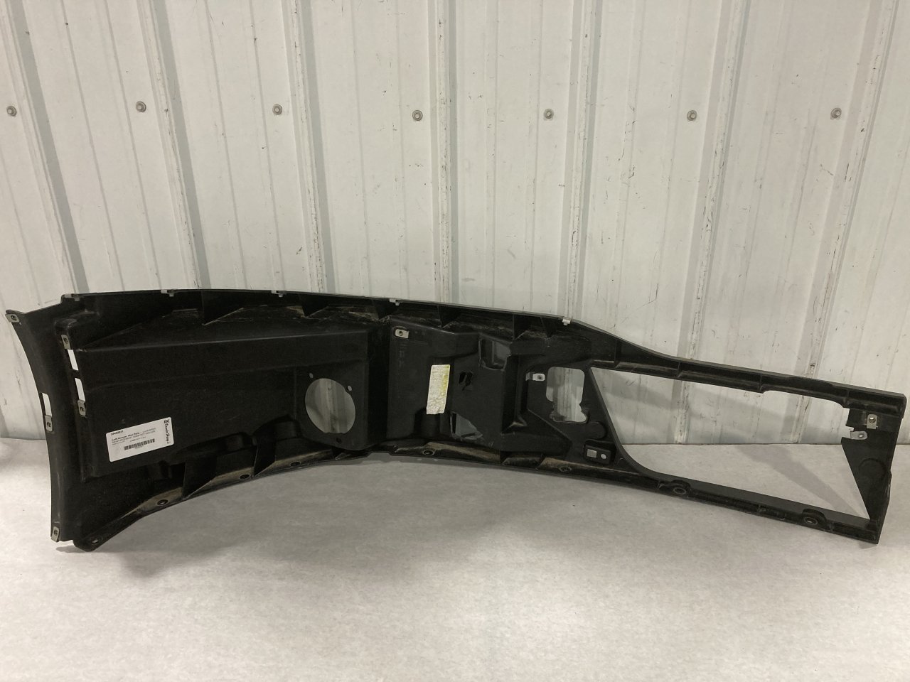 N77-1114 | Kenworth T680 Bumper, Misc Parts for Sale