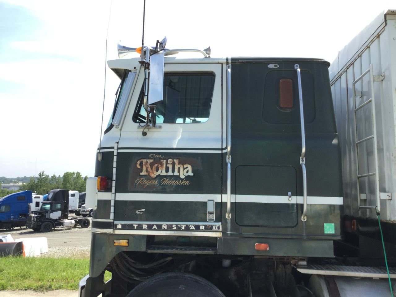 International 4070B Cab Assembly for Sale