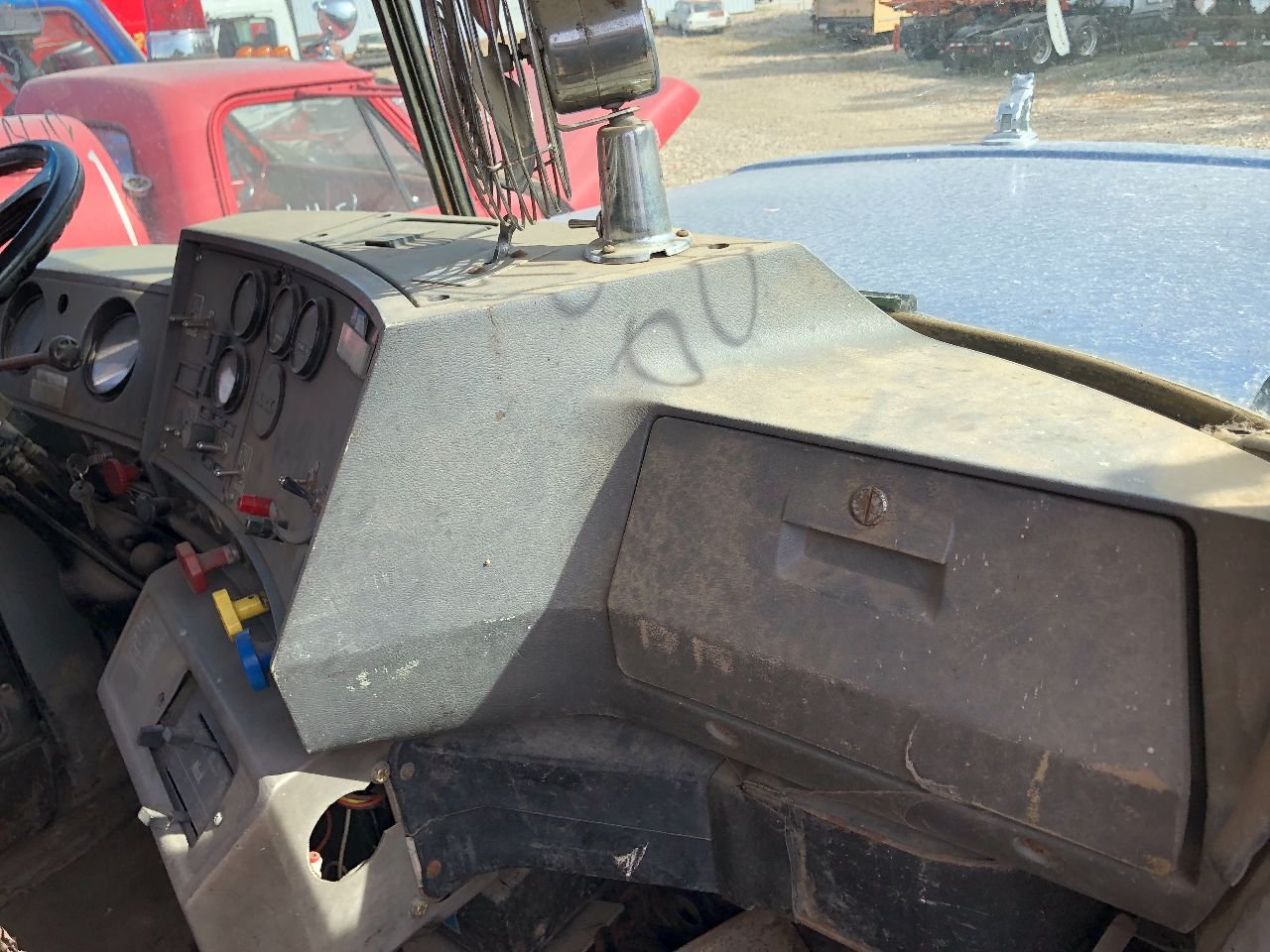 Mack R600 Cab Assembly for Sale