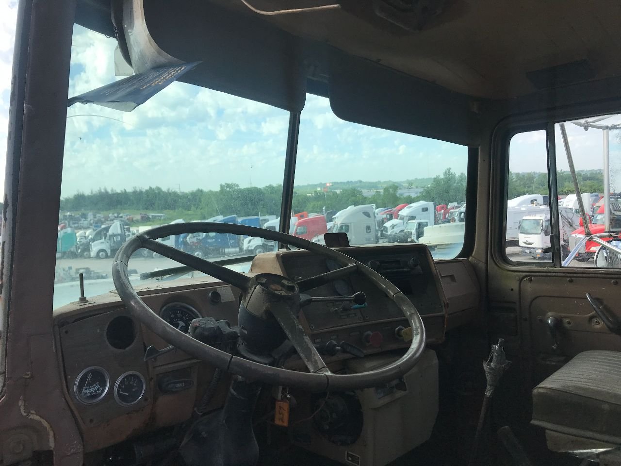 Mack R600 Cab Assembly for Sale