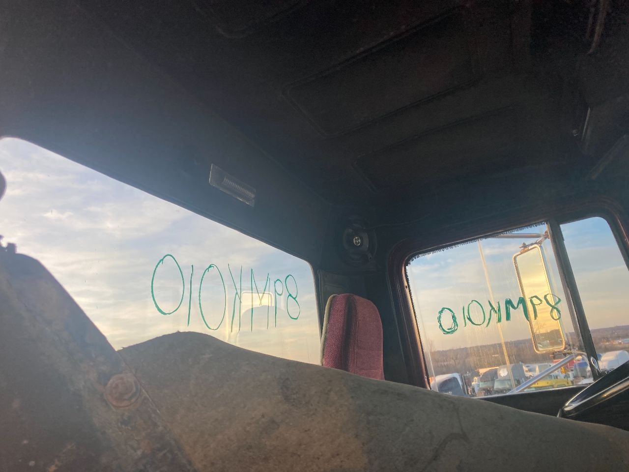 Mack R600 Cab Assembly for Sale