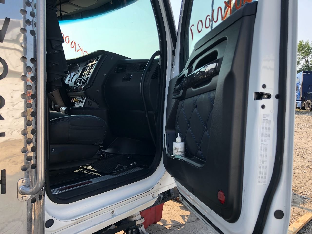 Kenworth W990 Cab Assembly for Sale