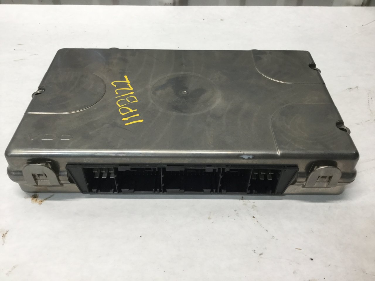 Q21-1076-1-100 | Peterbilt 387 Cab Control Module CECU for Sale