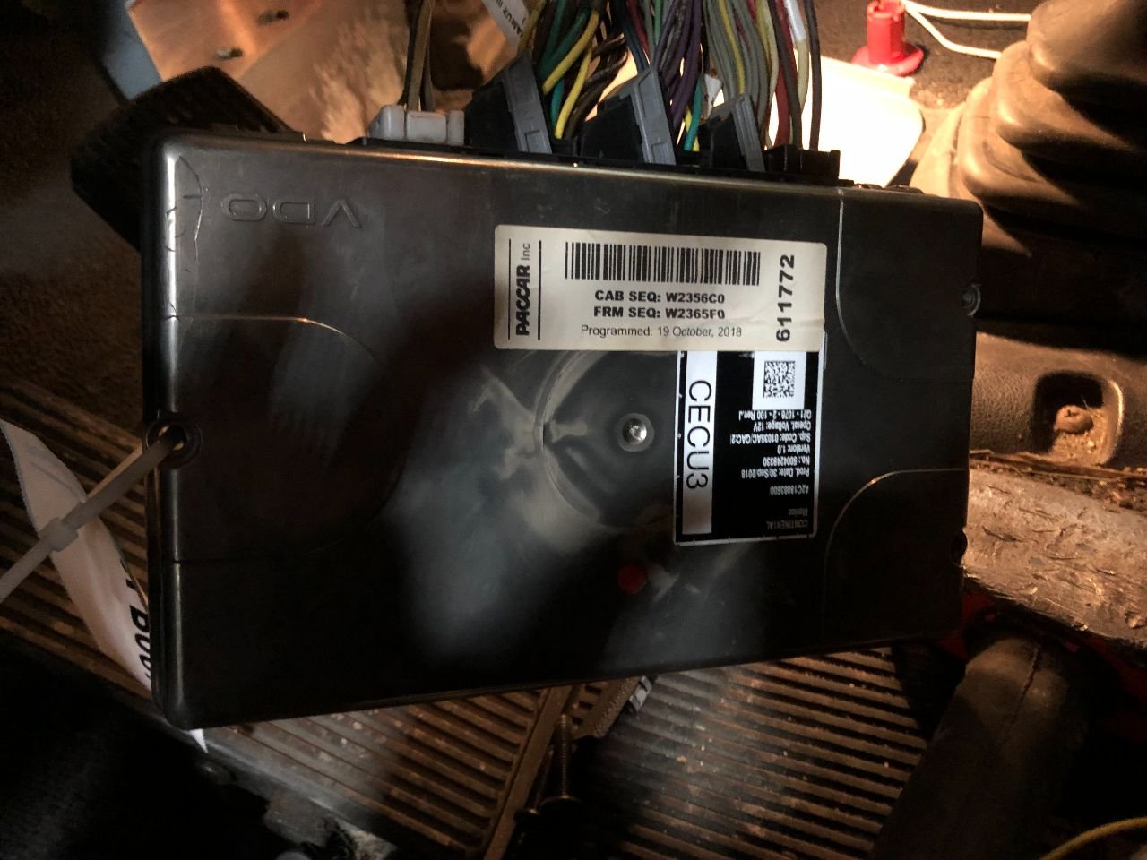 Q21-1076-2-100 | Peterbilt 389 Cab Control Module CECU for Sale