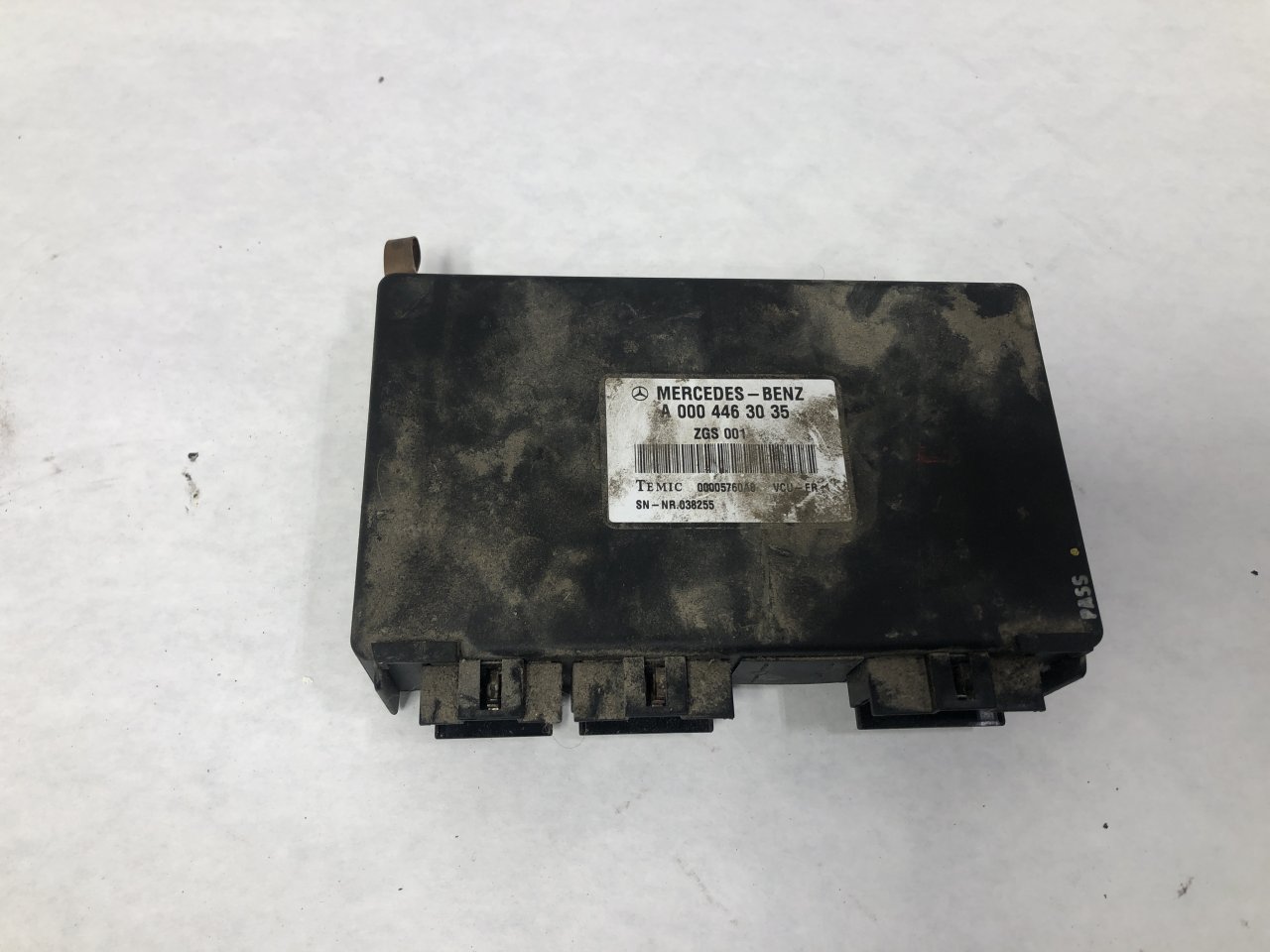 A0004463035 | Western Star Trucks 4900 Cab Control Module CECU for Sale