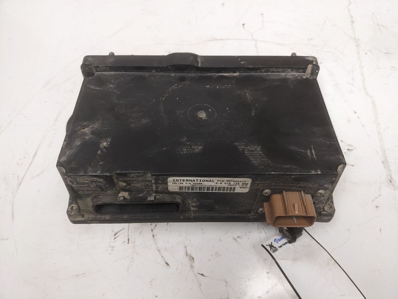 3579251C2 | International 7600 Cab Control Module CECU for Sale