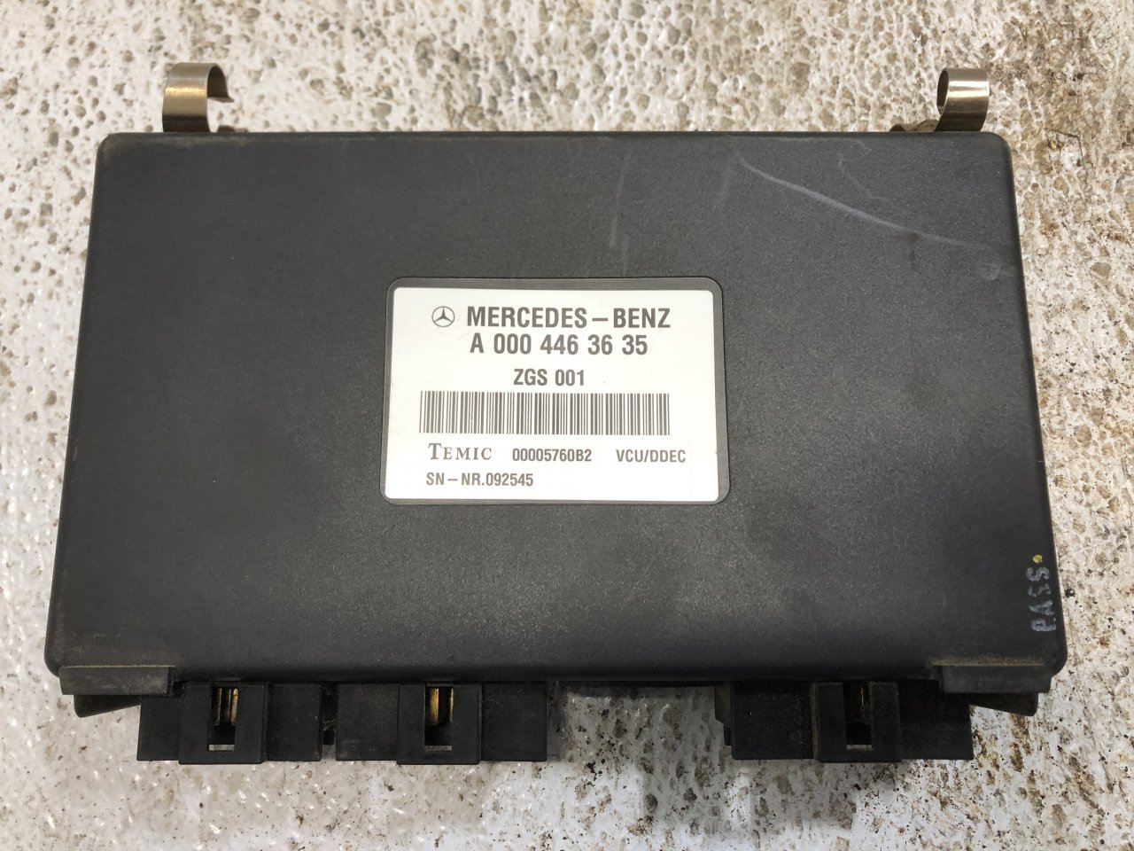 0004463035 | Freightliner CONDOR Cab Control Module CECU for Sale