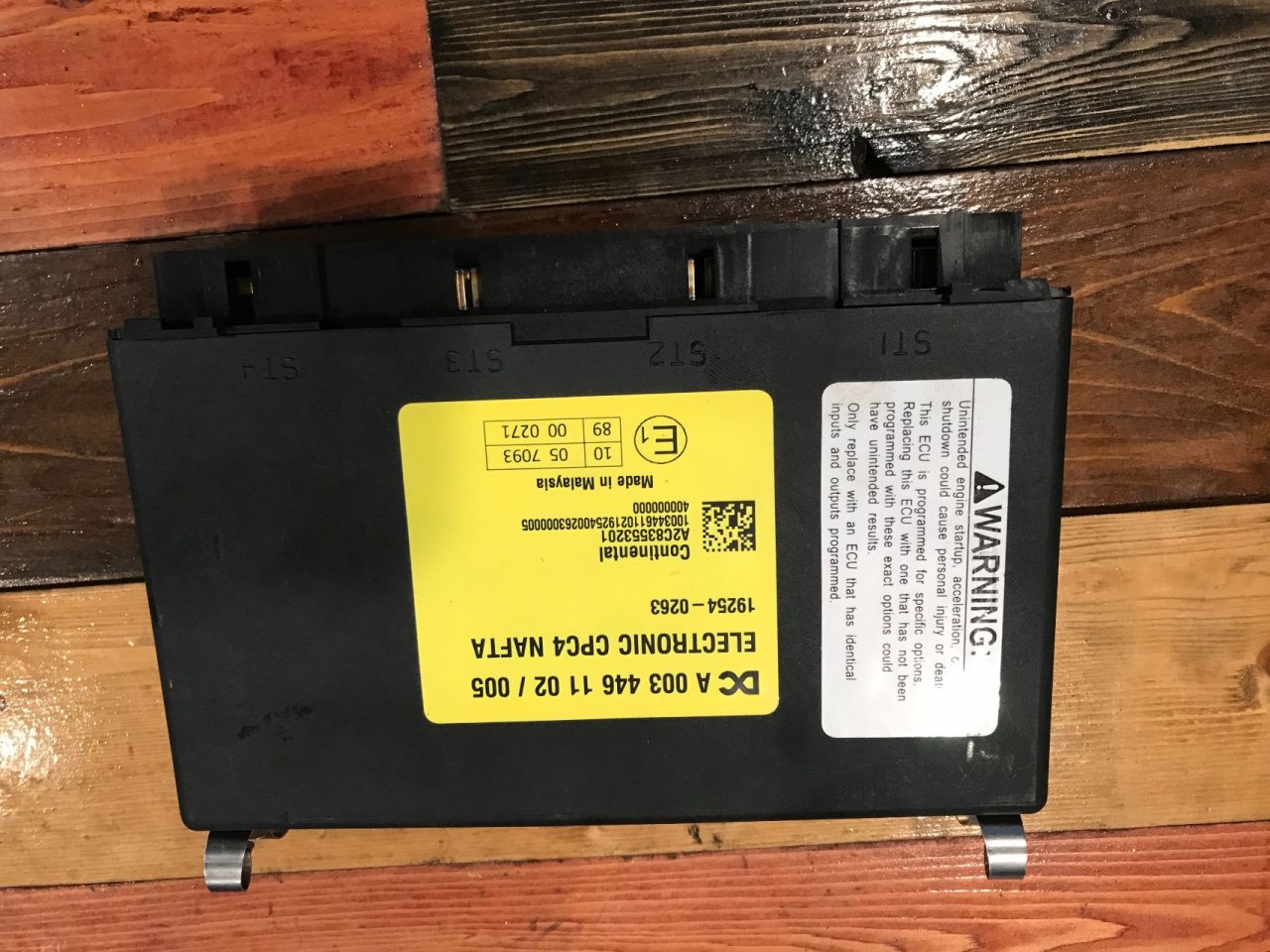 A0034461102/005 | Freightliner CASCADIA Cab Control Module CECU for Sale