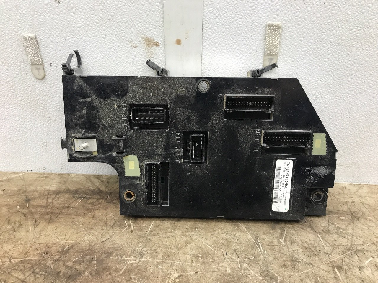 33833153C5 | International DURASTAR (4300) Cab Control Module CECU for Sale