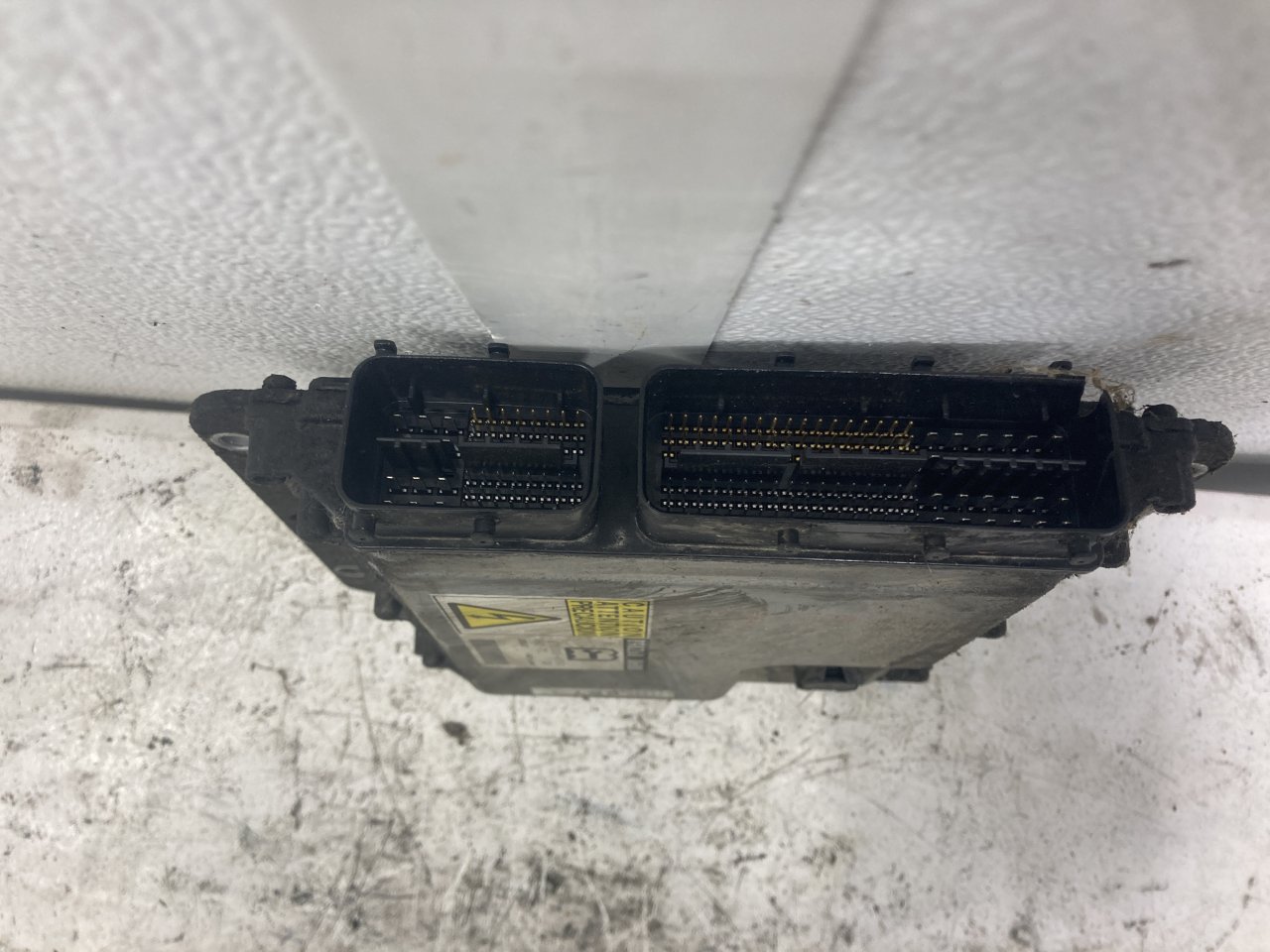 275700-6390 | Isuzu NPR Cab Control Module CECU for Sale