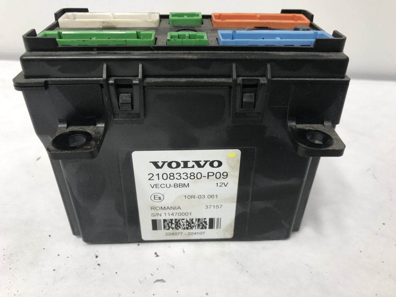 21083380-P09 | Volvo VNL Cab Control Module CECU for Sale
