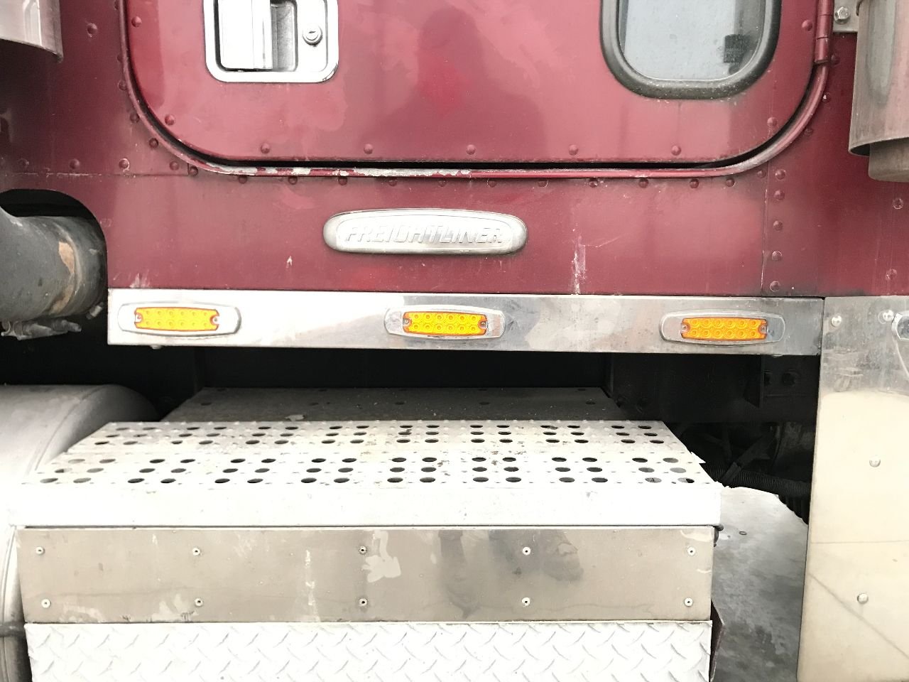 Freightliner CLASSIC XL Cab, Exterior Cab Panel for Sale