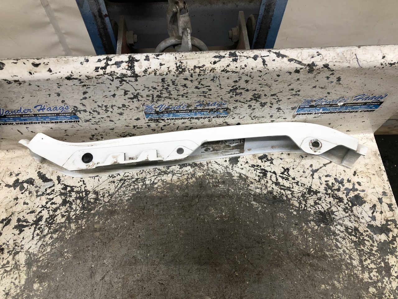 R22-1400R | Kenworth T680 Cab, Exterior Cab Panel for Sale