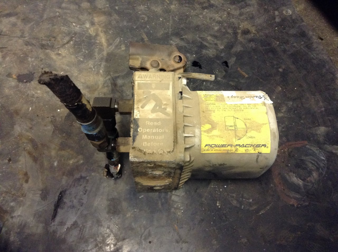 Peterbilt 320 LCF Cab Jack for Sale
