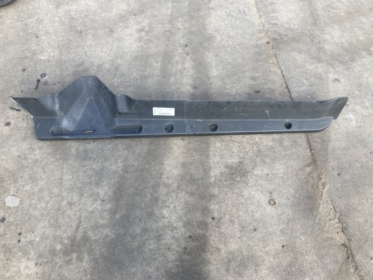 T221066100 | Kenworth T680 Cab, Misc. Parts for Sale