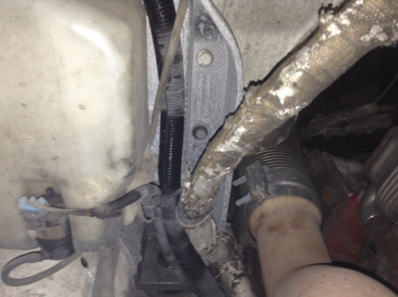 3513631C1 RH | International 9400 Cab Suspension for Sale