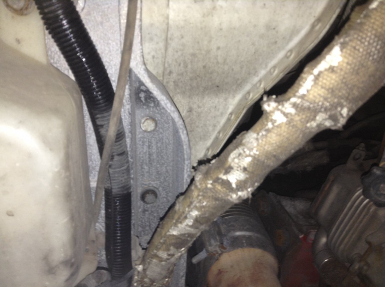 3513631C1 RH | International 9400 Cab Suspension for Sale