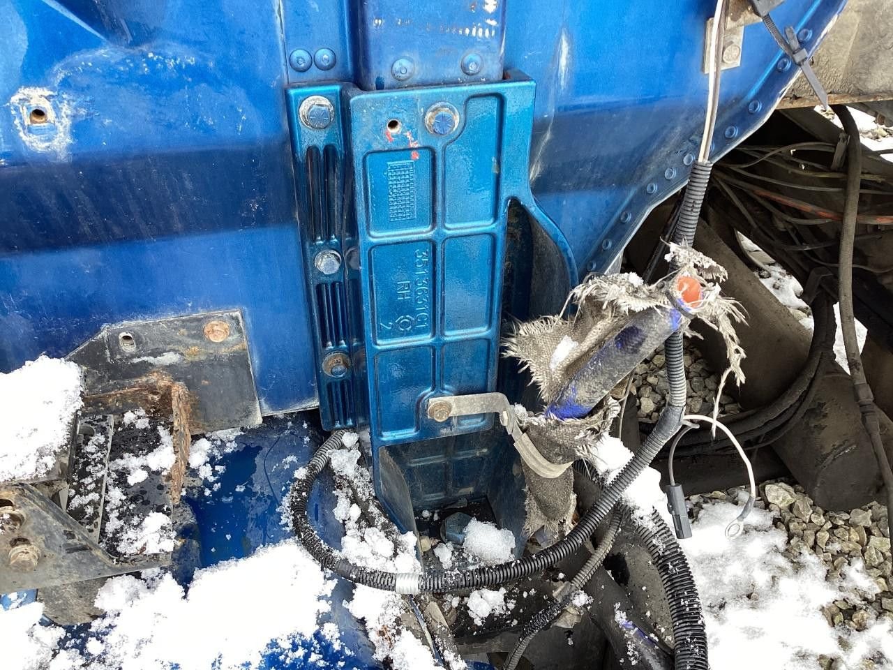 3513631C1 | International 9400 Cab Suspension for Sale
