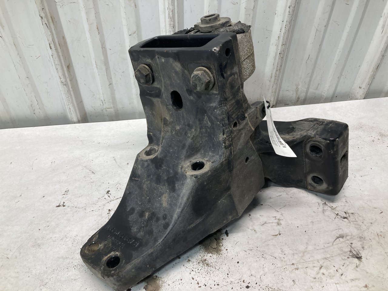 A85-6136 | Kenworth T680 Cab Suspension for Sale