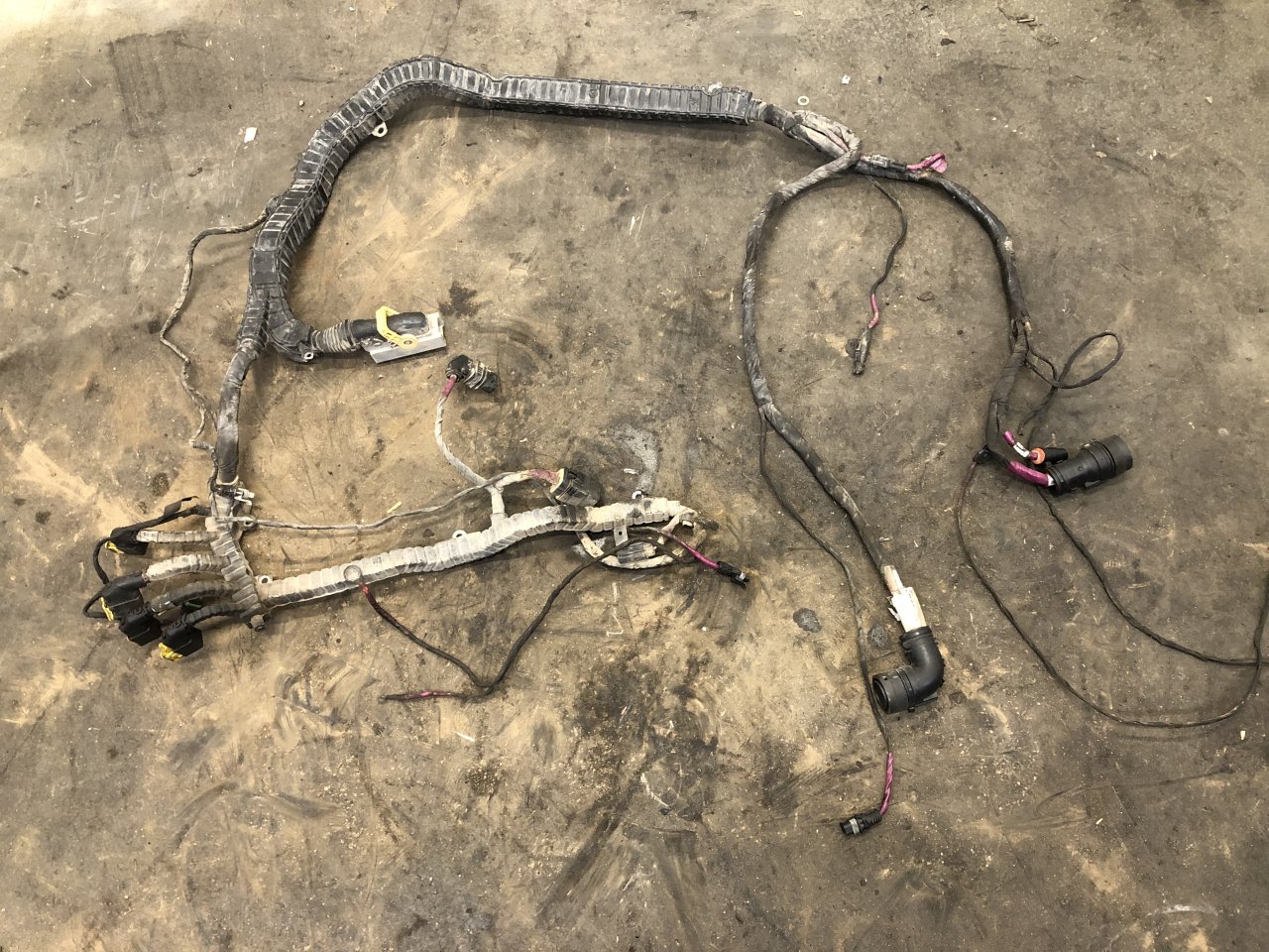 Peterbilt 389 Wiring Harness, Cab for Sale