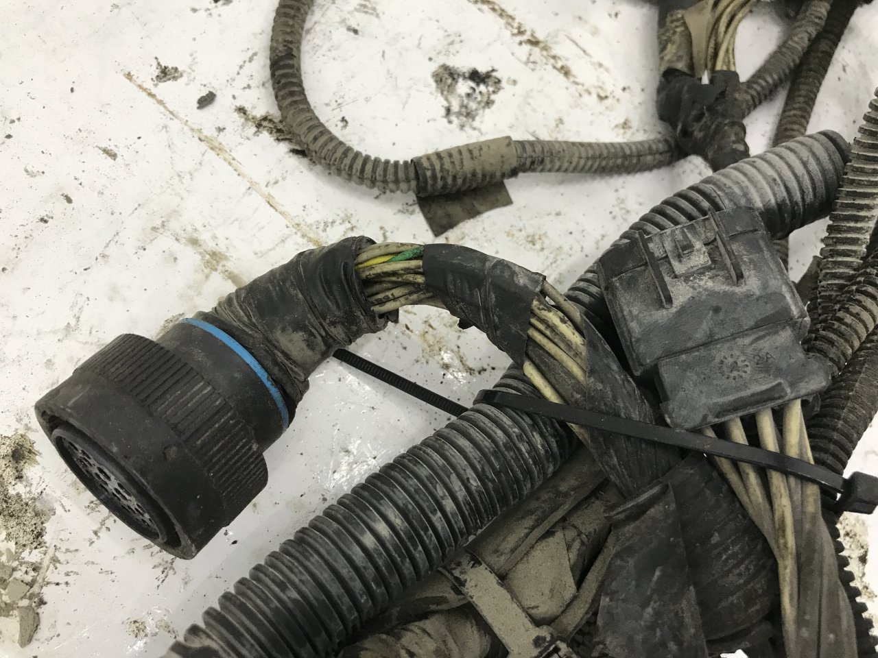 Mack CXN Wiring Harness, Cab for Sale