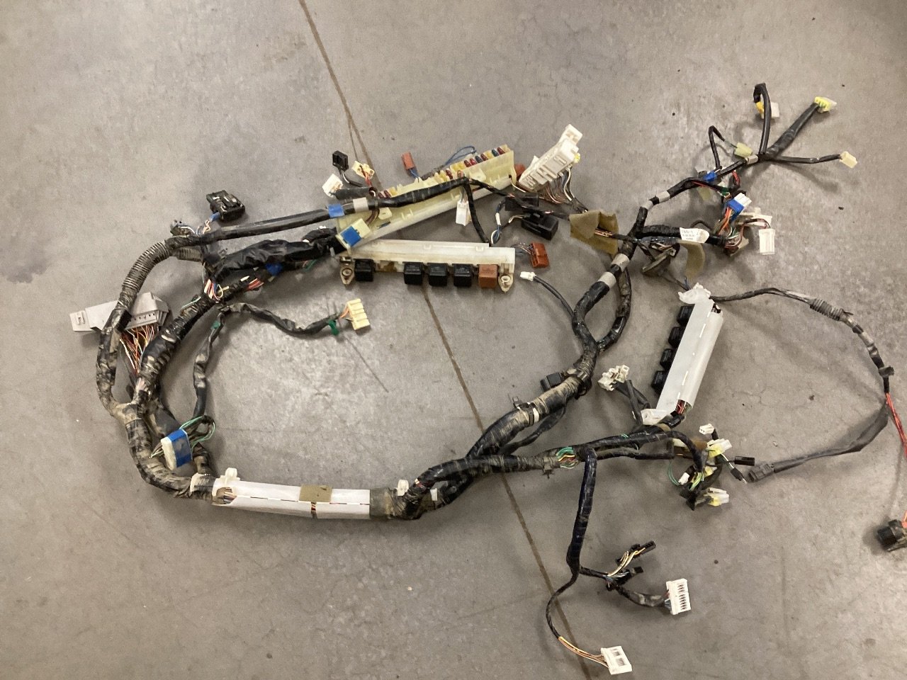 GMC W4500 Wiring Harness, Cab for Sale