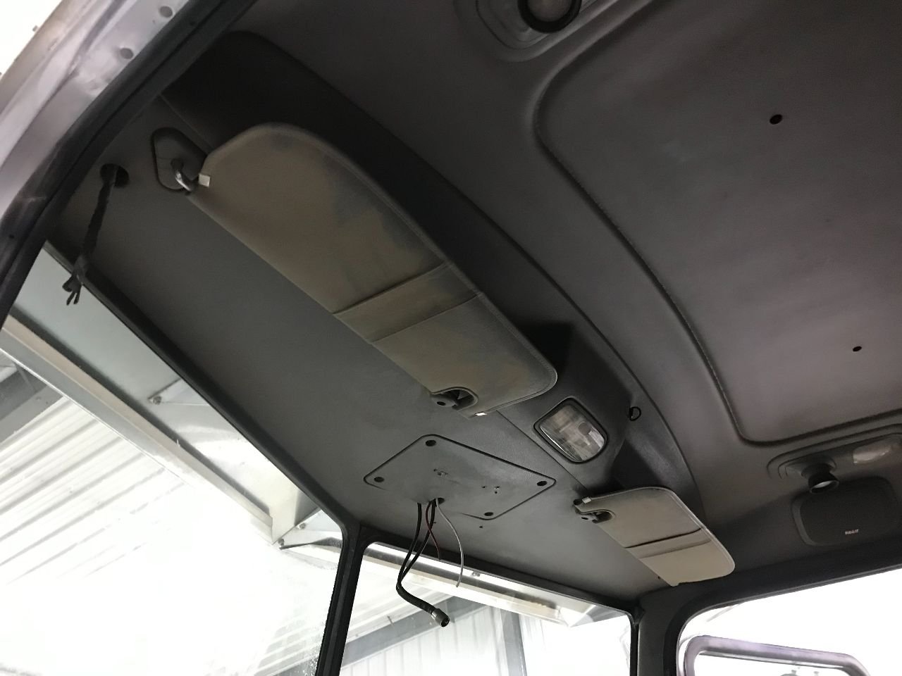 Peterbilt 367 Console for Sale
