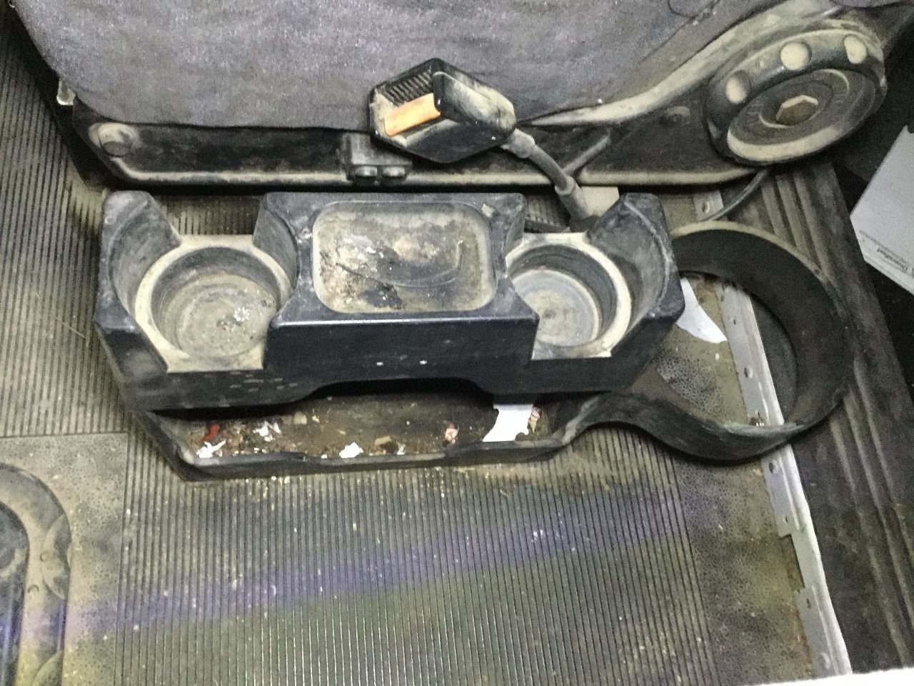 20-16899 | Peterbilt 379 Console for Sale