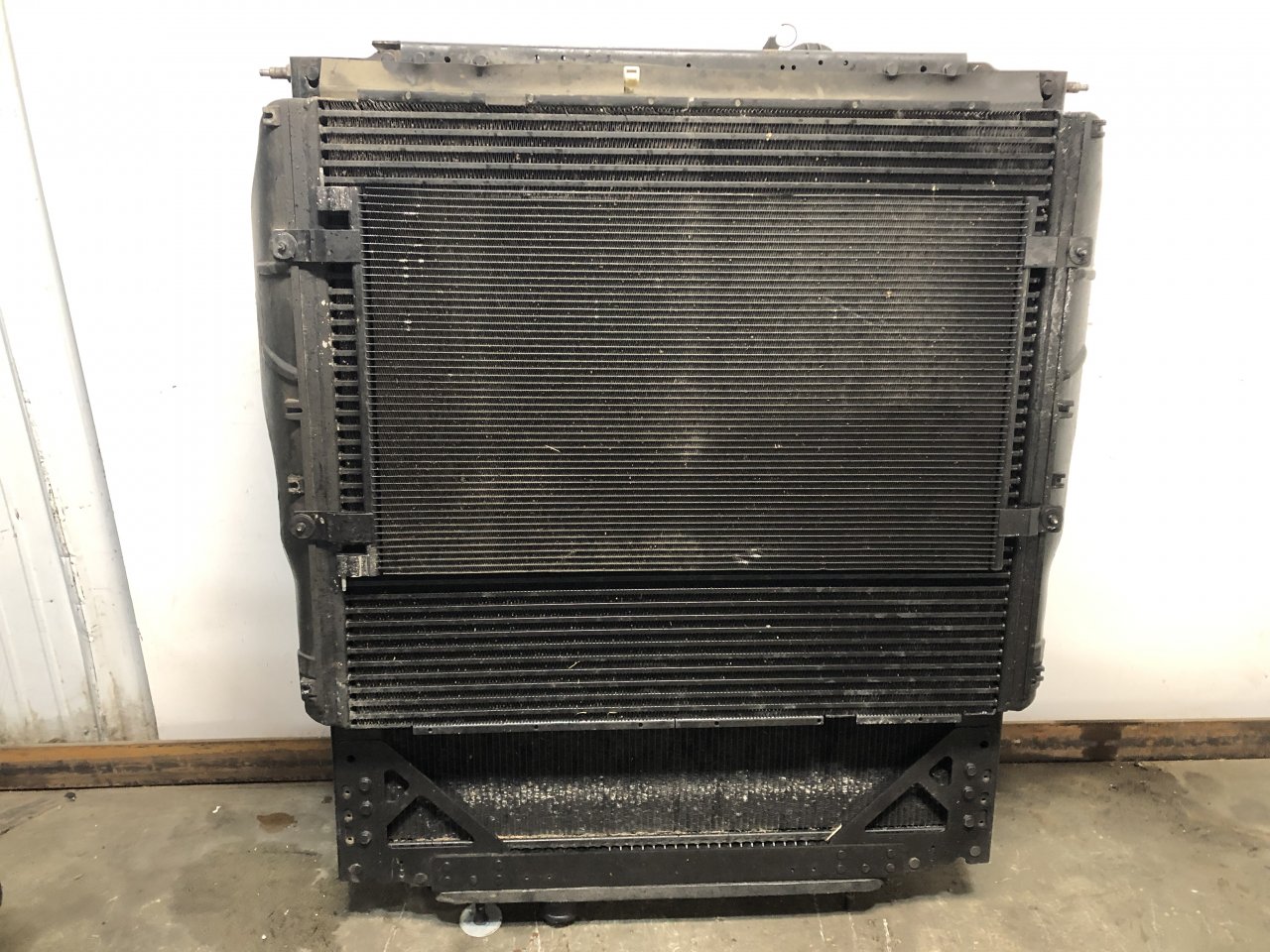 F31-6085-2301711/S | Peterbilt 389 Cooling Assy. (Rad., Cond., ATAAC) for S