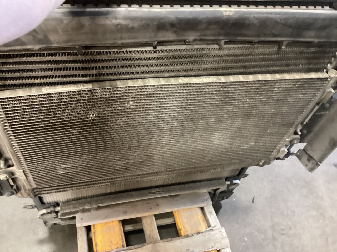 23459369 | Volvo VNL Cooling Assy. (Rad., Cond., ATAAC) for Sale