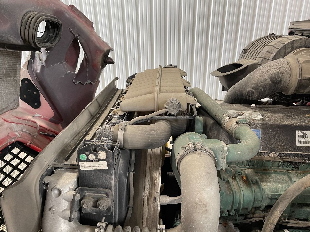 T2945004 | Volvo VNL Cooling Assy. (Rad., Cond., ATAAC) for Sale