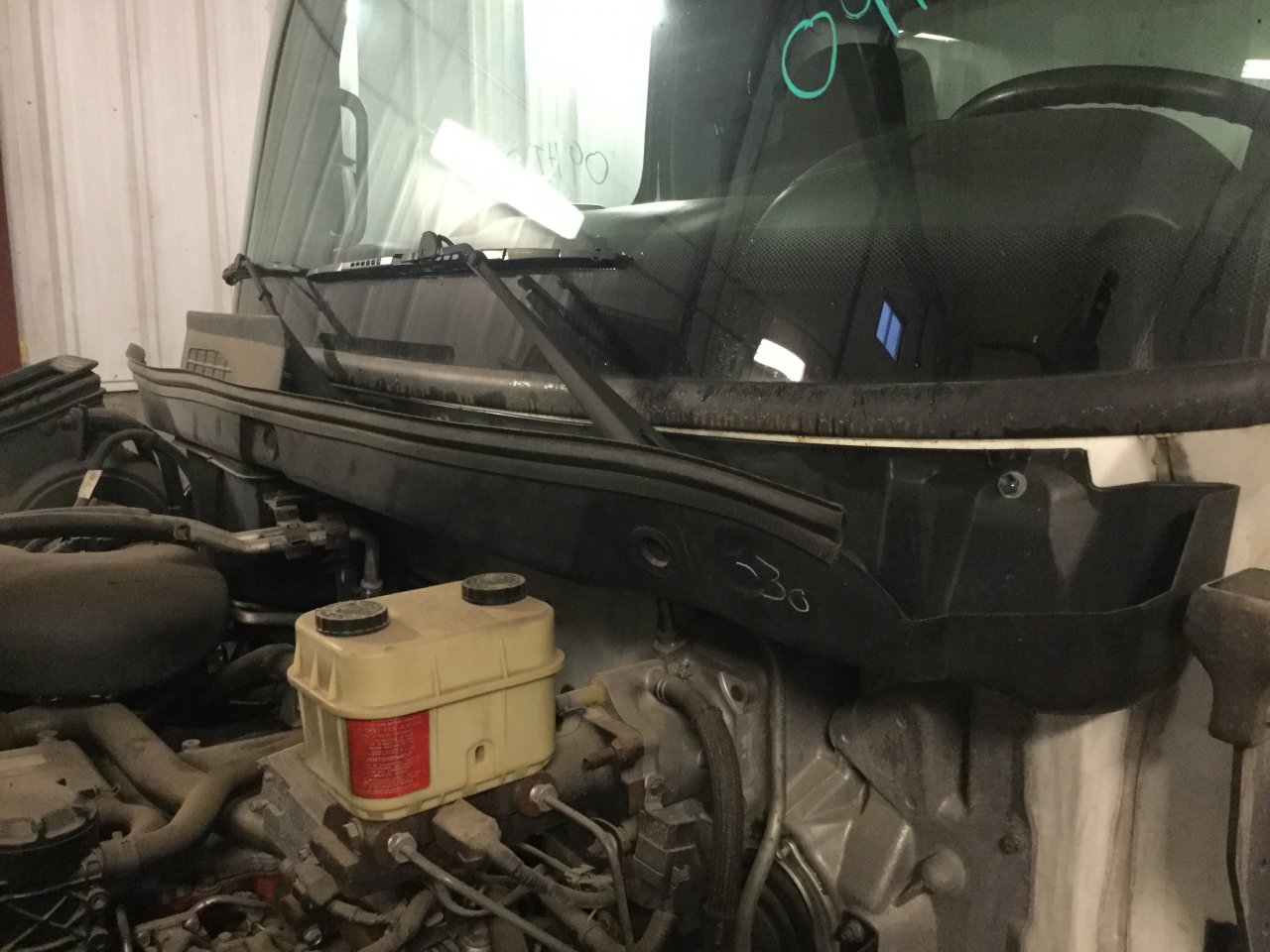 Hino 165 Cowl for Sale