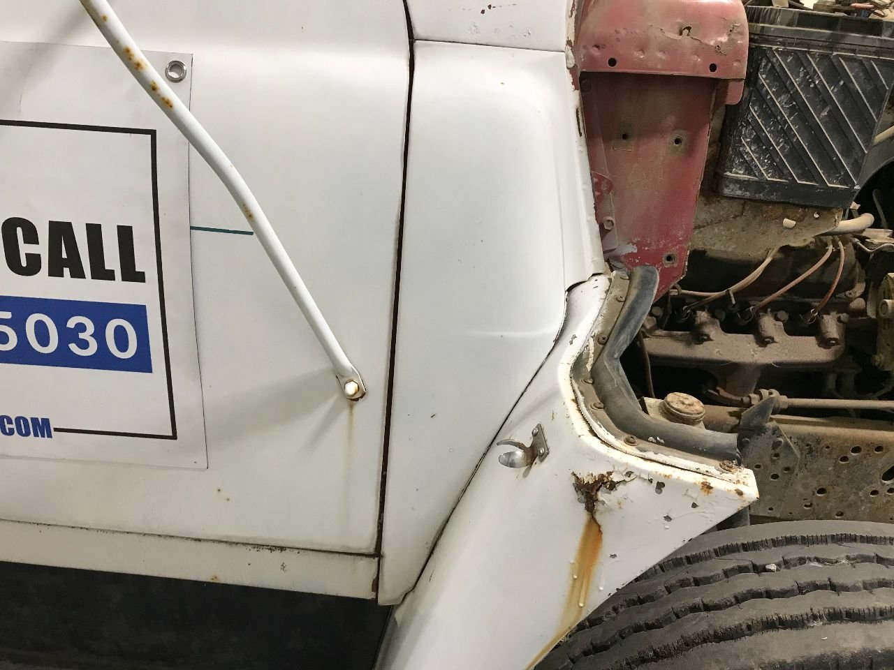 International 1700 LOADSTAR Cowl for Sale