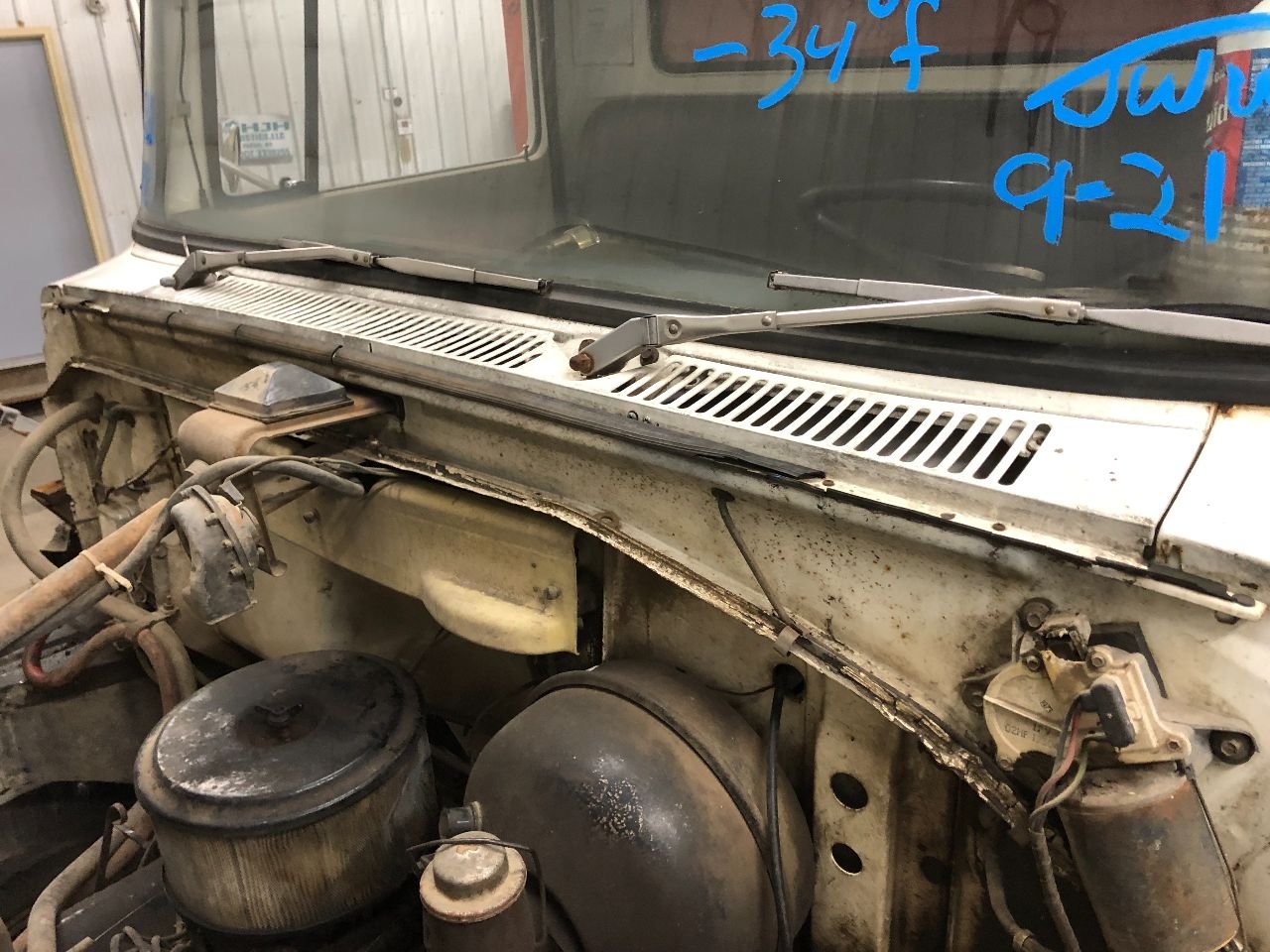 Ford LN700 Cowl for Sale